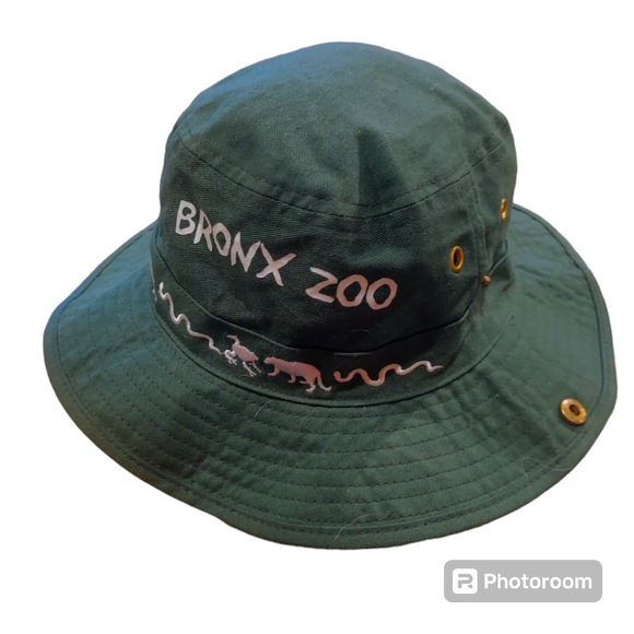 Real Resortwear | Accessories | Bronx Zoo Wild Animal Park Safari Youth ...